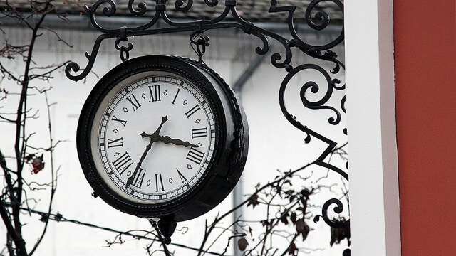 Best Outdoor Clocks: Reviews and Top Picks - Urban Turnip
